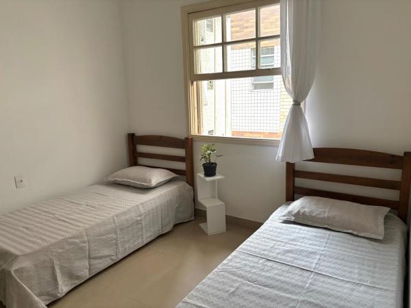 Quarto Privativo Exclusivo Para Mulheres - Perto Da Praia - Embaré - Santos