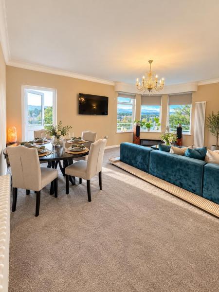 The Lighthouse - 3bd, Sleeps 7, Free Parking - Cardiff