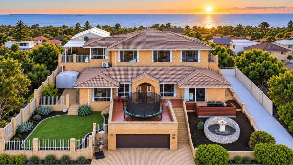 The Beach House - Fremantle