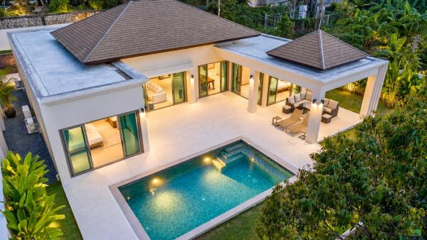 4br Pool Villa Mgm Sky 3 Near Robinson Chalong - Kata Beach