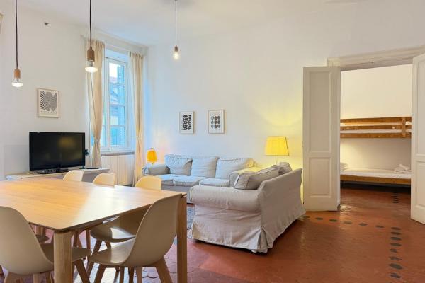 Artist's Secret In The Heart Of Turin By Rd Domus - Turín