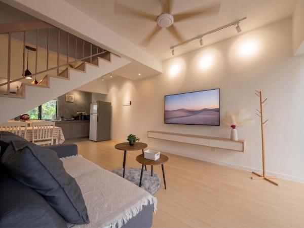 Brick Atelier- Landed, Netflix, Private Parking - Shah Alam