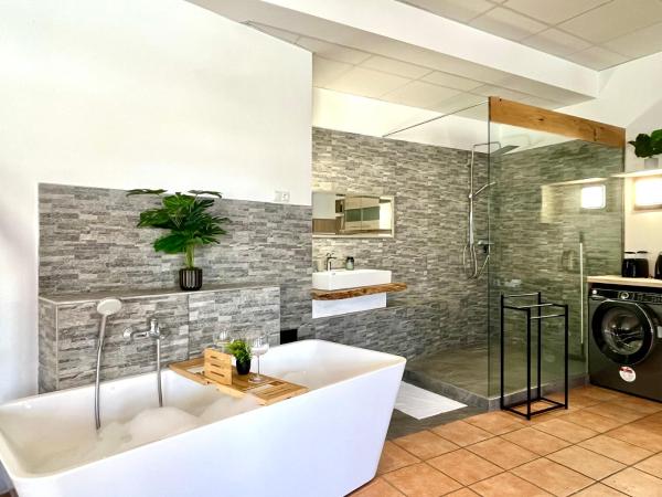 Alpenloft - Freistehende Badewanne & Berggefühl - Nesselwang