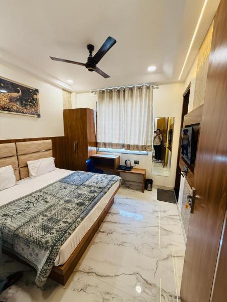 Hotel Ramlakhan Suites - Delhi