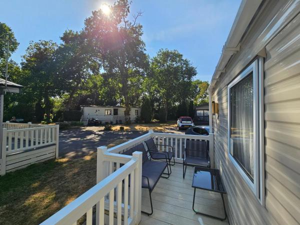Cabin Sleeps 4 To 6 With Parking - Ringwood