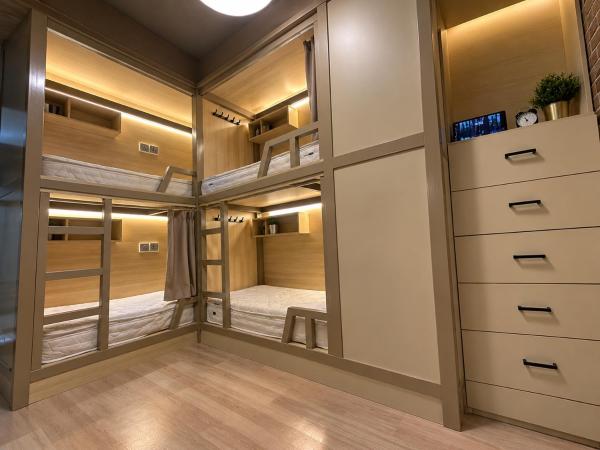 Exclusive Capsule Bedspace In Downtown Nearest To Metro - Dubai