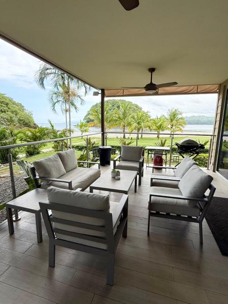 Azuero Lodge: Luxury Beachfront Condo- Playa Venao - Panama