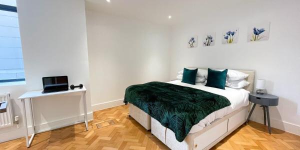 Modern Chelmsford Centre Apartment - Chelmsford