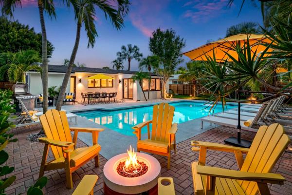 Wilton Manors 4br Sleeps 10 Big Pool And Hot Tub - Pompano Beach, FL