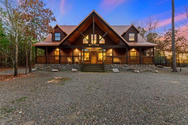 Wide Glide Lodge - In-home Movie Room, Hot Tub And Large 1-acre Property With Playset - Broken Bow, OK