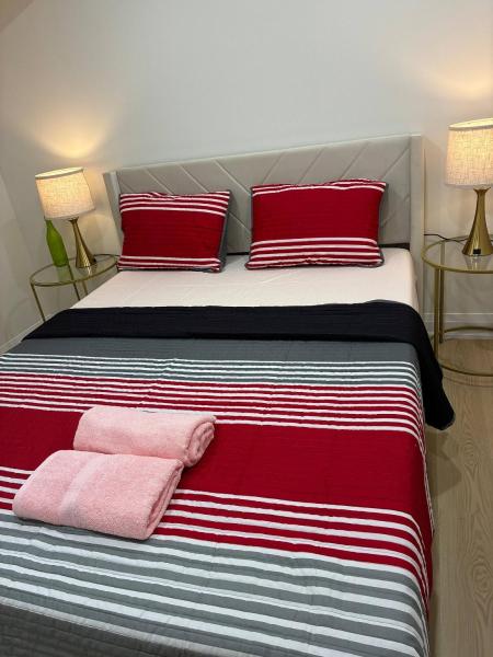Private Basement Room With Queen Bed And Modern Amenities - Mississauga