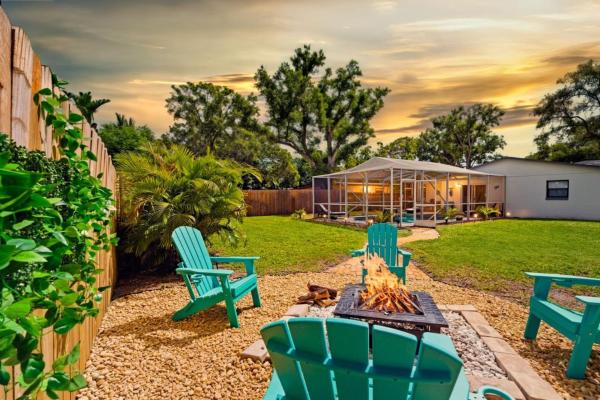 Beach Oasis, Sun, Pool, Game Room, Fire Pit, Serene, Near Beach, Pet Friendly - St. Petersburg, FL