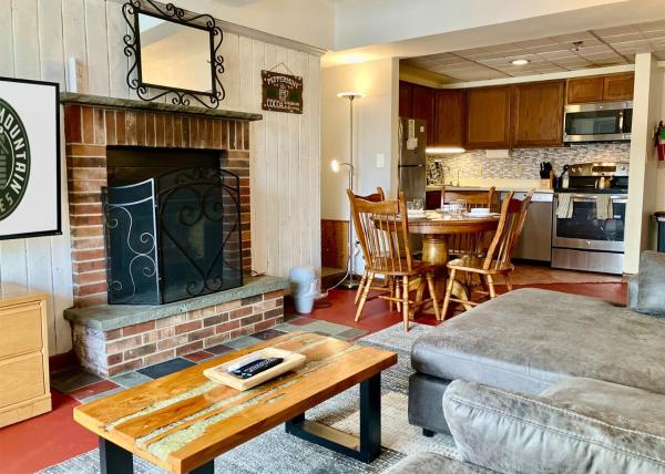 Lilbear- Ac, Pool, Sauna, Hot Tub, Near Resort - Vermont
