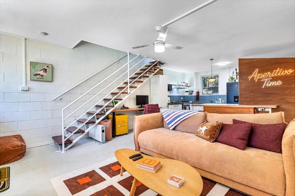 Margaret Ave Broadbeach Retreat - Broadbeach