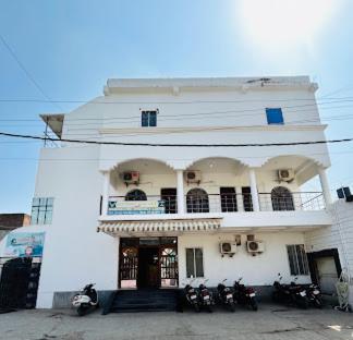 Mangalore Regency Lodging - Bijapur