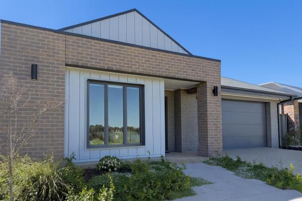 3-bedroom Home Flexible Beds North Shepparton - Shepparton