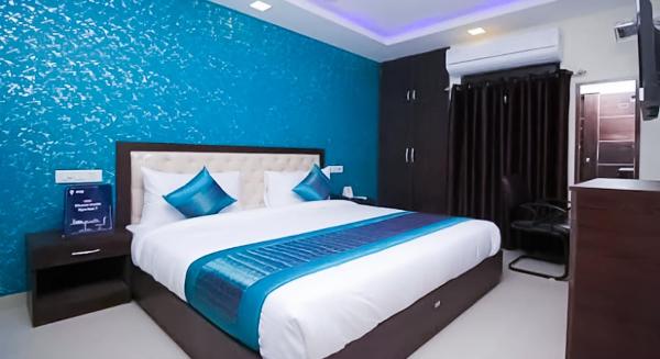 Hotel Iconic Plaza - Rajinder Nagar - Deli