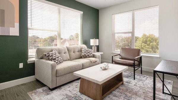 Landing Modern 2bd Pool Gym - Sugar Land, TX