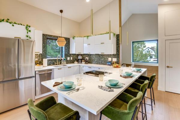 Sip, Dine & Explore: Central Denver Escape! - Okinawa