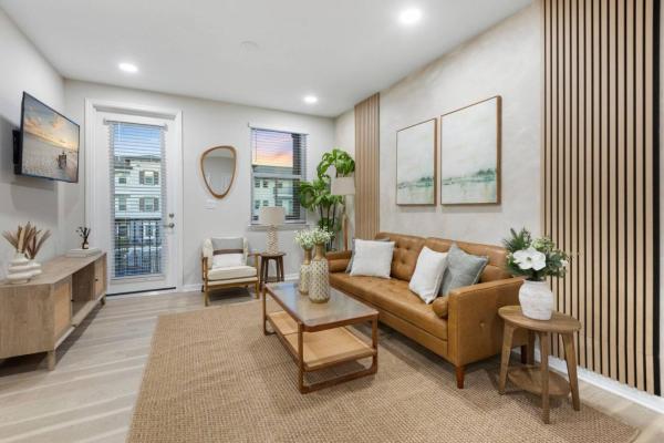 Sunshine Escape 1br With Crib Poolside Retreat - Largo, FL
