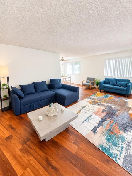 Ocean Charm Beachfront Getaway By Redondo Pier - El Segundo, CA