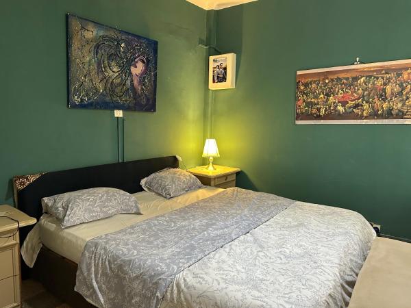 Heart Of Tunis Near Clock Tower - Tunis