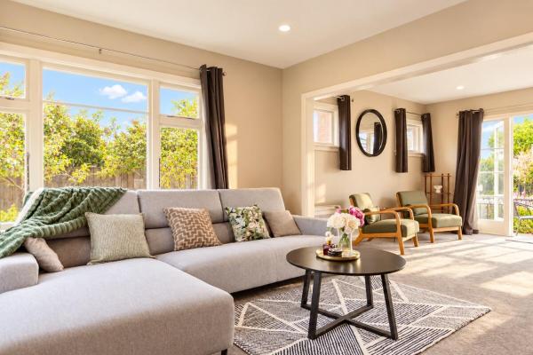 Halswell Haven A Spacious 3br Home For 7 Up To 4 Carpark - Prebbleton