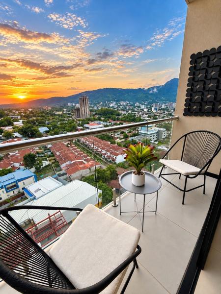 Stylish Studio With Everything You Need In San Benito - San Salvador