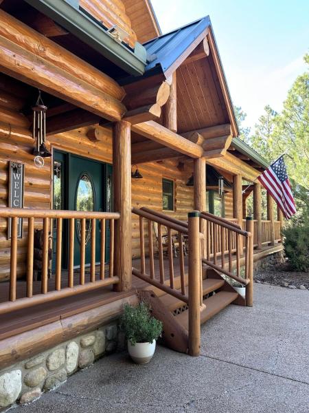 Lucy Lodge Torreon Creekside Log Cabin Retreat - Show Low, AZ