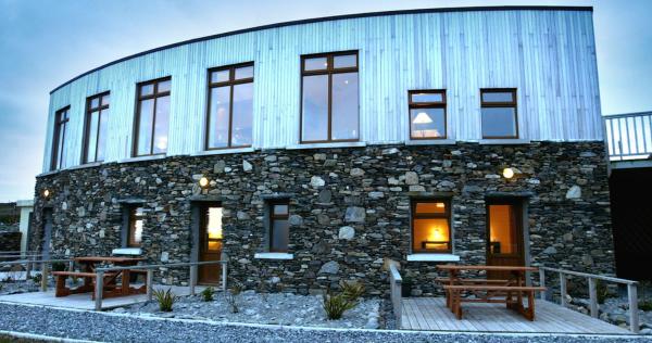 Dolphin Hotel - Ireland