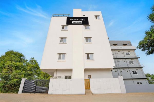Super Townhouse Mjr Square Mall Formerly Seton - Hyderabad