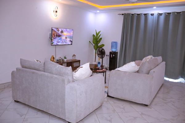 Furnished 2-bedroom Apartment In Diani Jovia Stays - Diani Beach