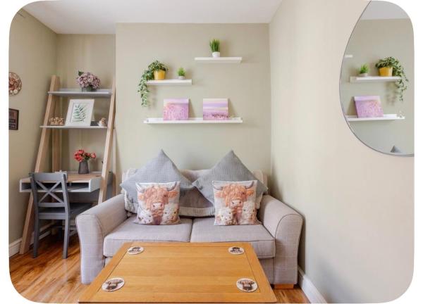 13 Chute Street Central And Homely - Topsham