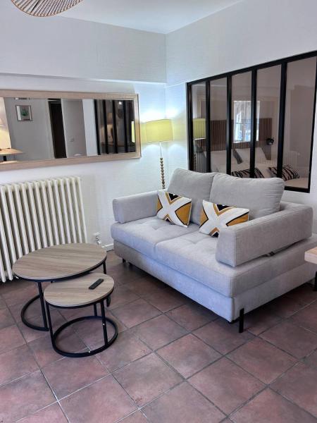 Les Cyprès Appartement Neuf Parking Privé Jardin - Centro