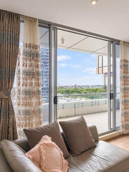 Huge Penthouse City Park View Shopping 2 Cars - Randwick