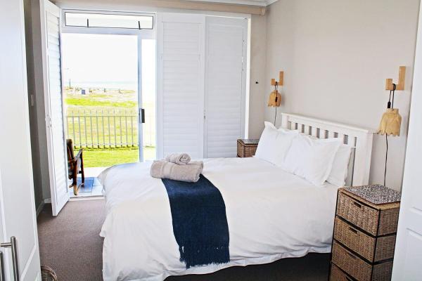 Seaview -Boardwalk 3 - Struisbaai
