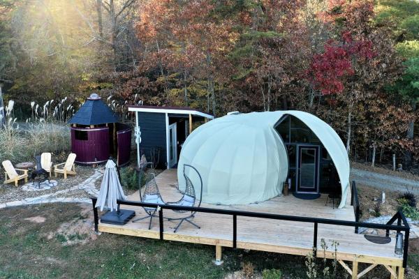 Artistic Dome With Mountain Views & Sauna Located Near Alexander, North Carolina - Asheville, NC