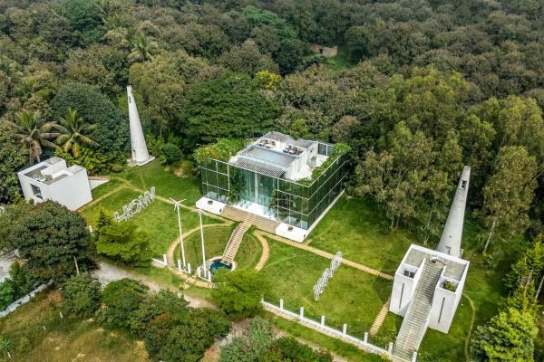 Crystal Hall Spacez 4bhk Glass Villa W/sunken Pool - 카르나타카