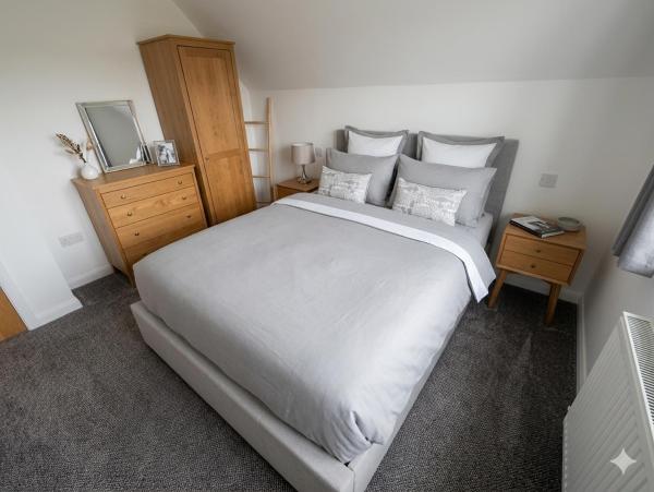 Little Bassett Bed & Breakfast - Lymington