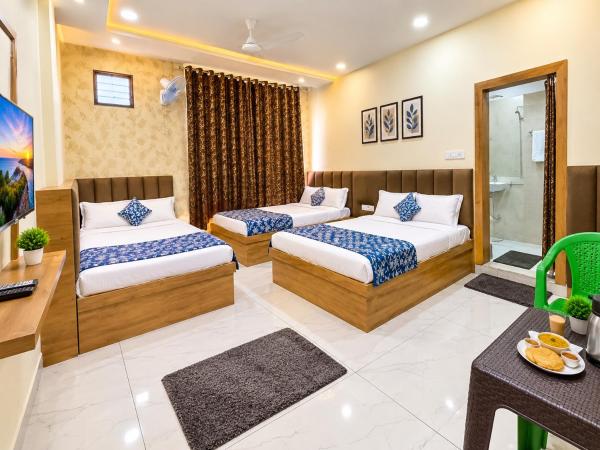 Hotel The Bhavya Palace - Gr Premium - Near Railway Station - Mahakal Temple # All Room Ac - A Family Hotel - Ujjain