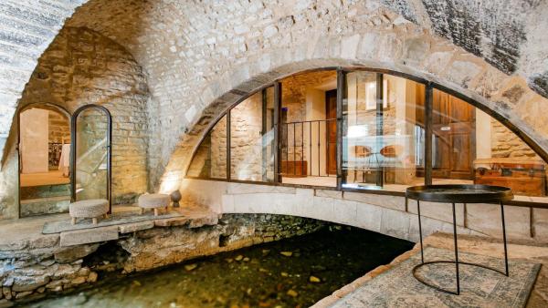 La Prévôté - Luxury Chambres D'hôtes & Gastronomic Restaurant - Avignon