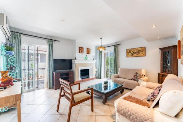 Apartamentos Del Valle - Marbella