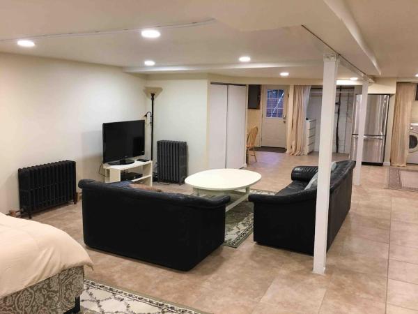 Entire 850sq Ft Basement Studio Apartment - Falls Church