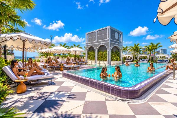 Vibrant Wynwood Condo & Resort - Miami