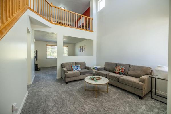 Large Group Home Near Maverik Center, Game Room - Salt Lake City