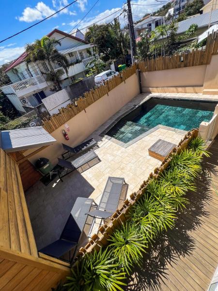 Résidence Bois De Couleurs Studios Et Piscine - Réunion