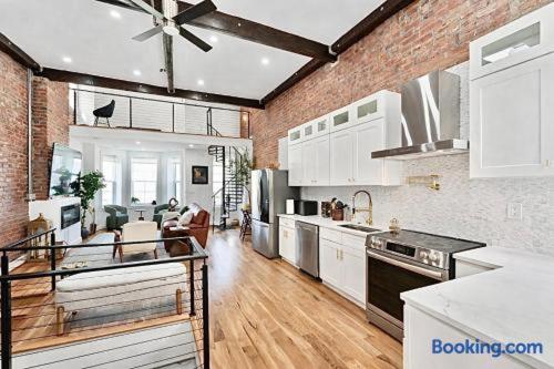 District Gojo A Modern Brick Loft - Washington, D.C.