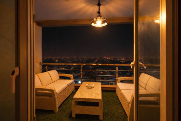 Gold Crest Signature Two Bedroom Boutique Apartments With City Views -Dha Phase 4 Lahore - Lahore