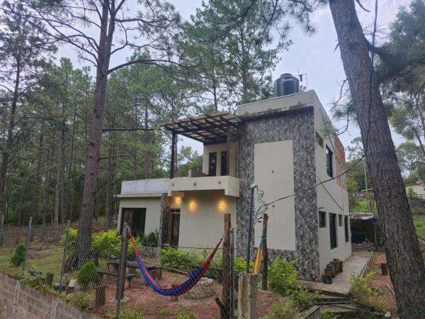 House Among Woods In Valle De ÁNgeles - Honduras