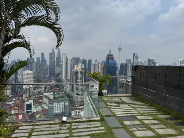 Regalia Klcc Rooftop Infinity Pool View Klcc Trx Pnb 118 - Kuala Lumpur